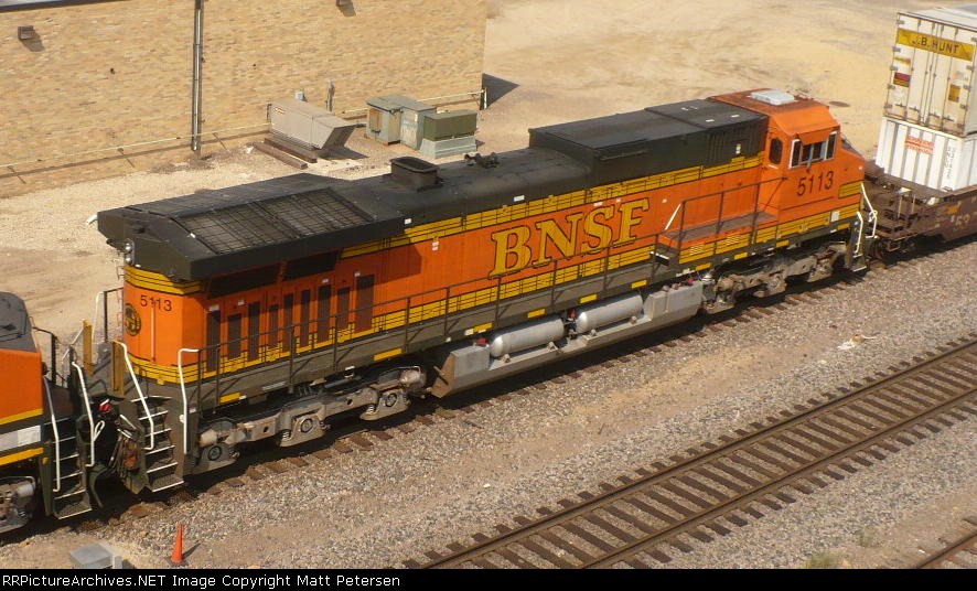 BNSF 5113